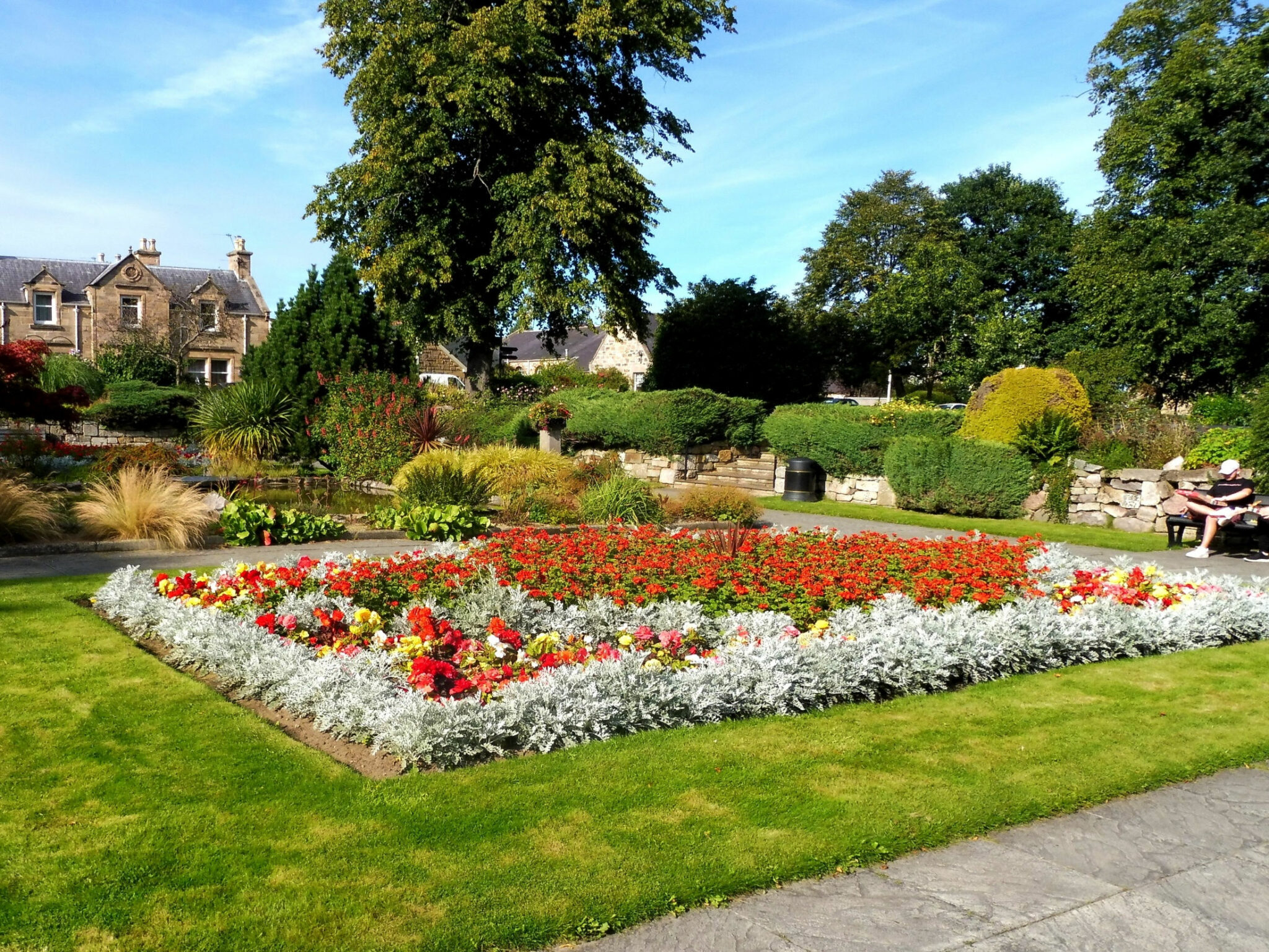 Forres in Bloom – Keeping Forres Beautiful